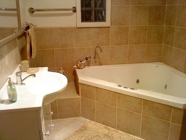 HILLVIEW OAK B&B | ⋆⋆⋆ | LANKEYS CREEK, AUSTRALIA | SEASON DEALS FROM $88